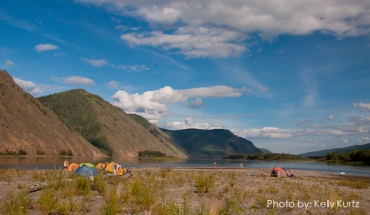 Yukon River Canoeing | Yukon Adventure Tours | Sea to Sky Expeditions